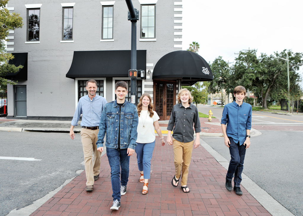 The Ray Family in Springfield – Lyndsay Almeida